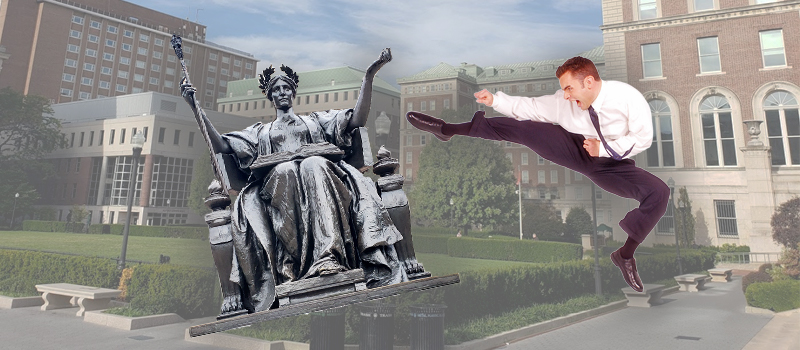 Bwog Fights The Sculptures – Bwog