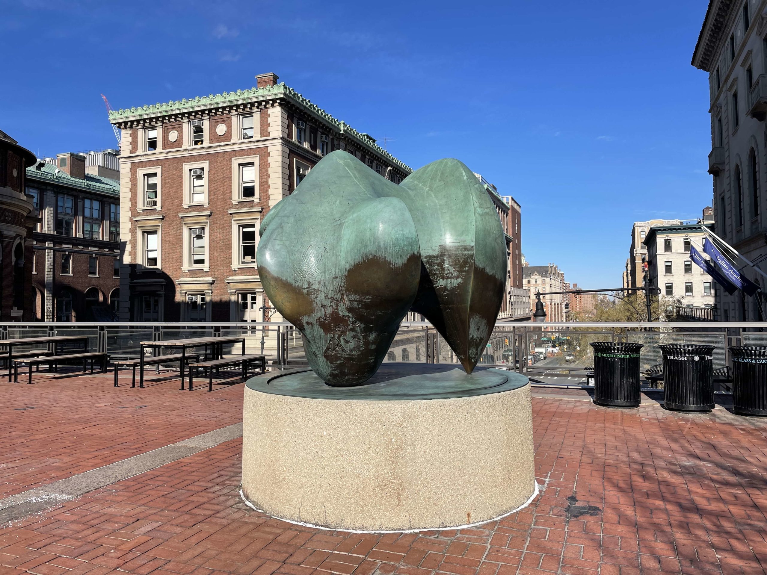 A Deep Dive Into The Rotatable Statue On The Law Bridge That Looks Like ...