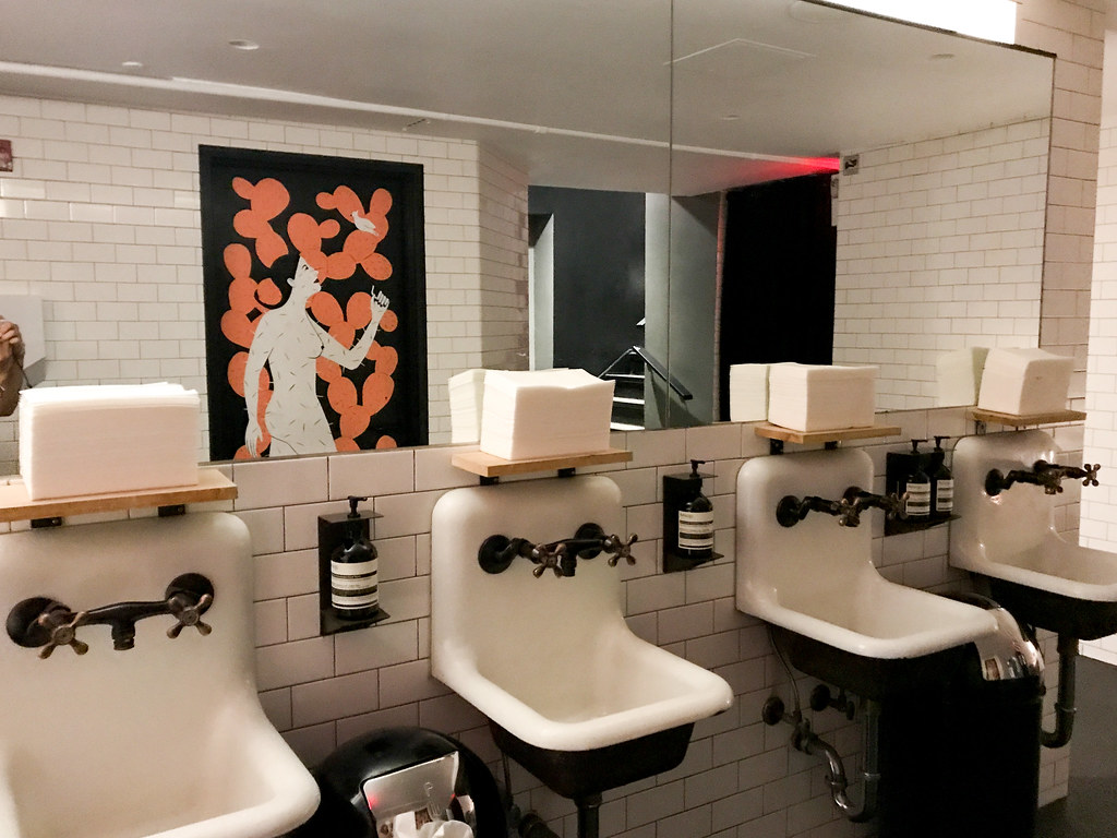 Bwoglines: Taxi Drivers’ Restroom Rights Edition – Bwog